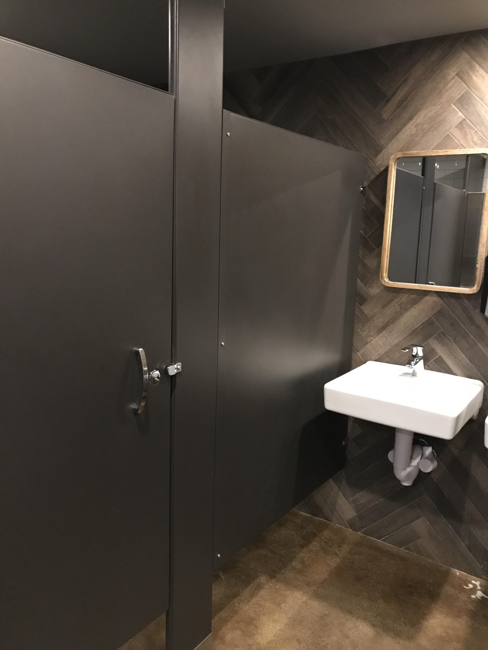 Powder Coated Metal Toilet Partitions - Bathroom Partitions ...